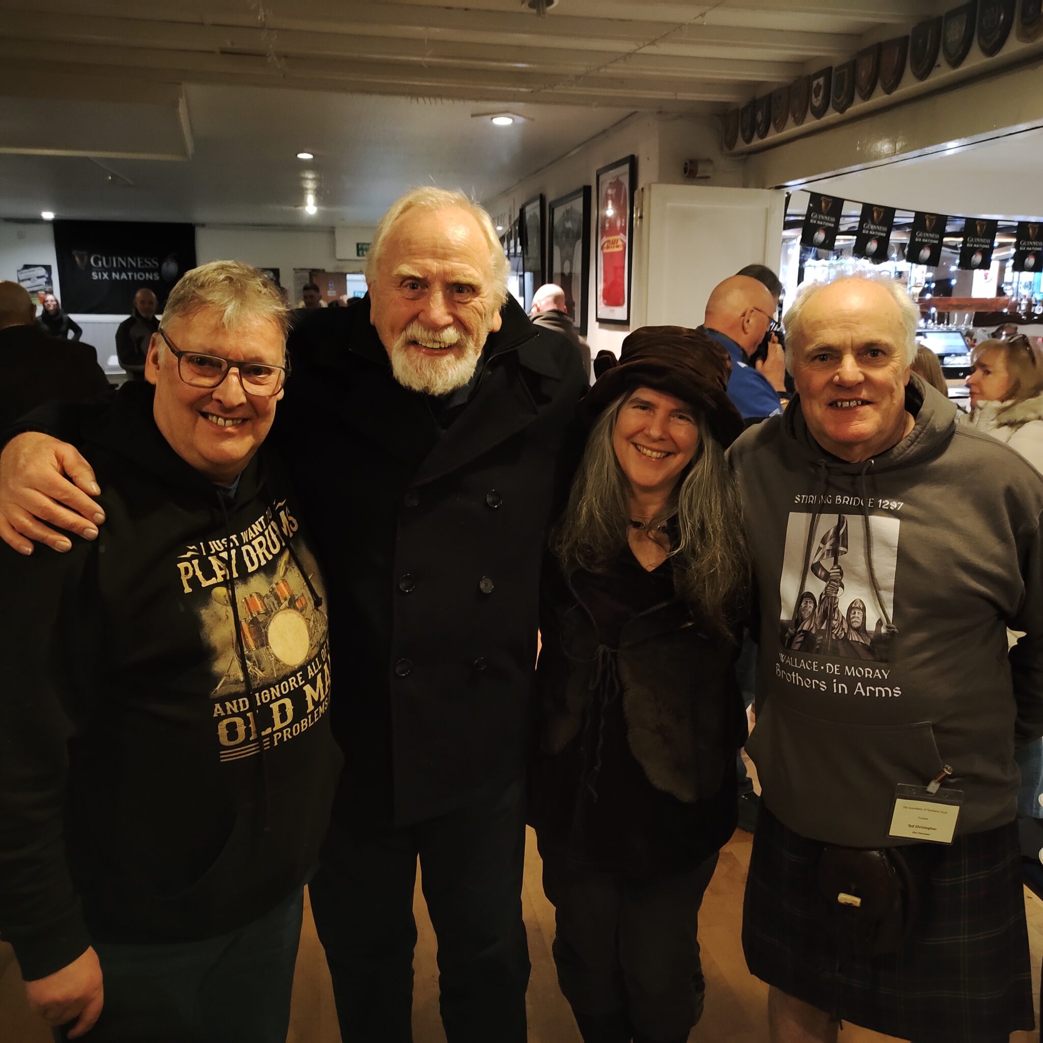 Braveheart actor James Cosmo lights up Stirling Old Brig ceremony ...